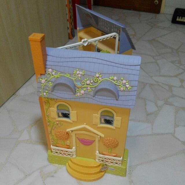 Mrs Goodbee Talking Dollhouse (Learning Curve), Hobbies & Toys, Toys ...