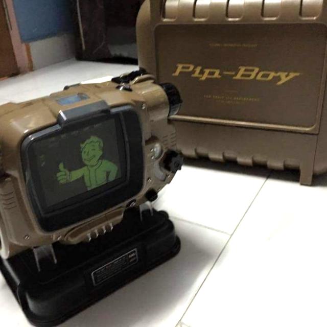 Limited Edition - Fallout 4 Pip Boy, Video Gaming, Video Game Consoles ...