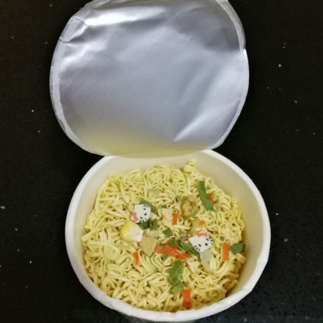 [RESTOCKED New Flavour] DOLL Hello Kitty Dim Sum Noodle - Curry ...