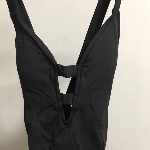 (BNIB) Seafolly Active Deep V One Piece Mallot, Sports Equipment ...