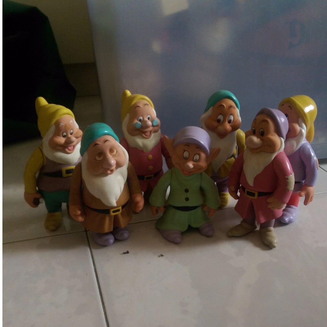 7 dwarfs figurines, Hobbies & Toys, Memorabilia & Collectibles, Vintage ...