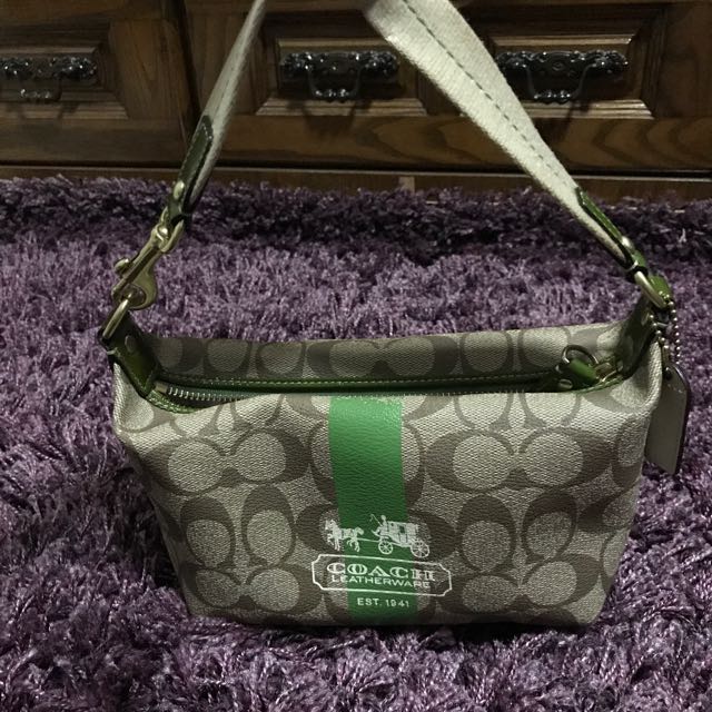 Authentic Coach Small Handbag, Women's Fashion, Bags & Wallets, Purses ...