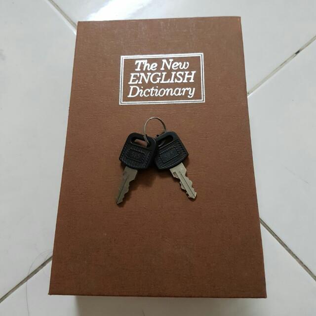 Book In Disguise Lock, Hobbies & Toys, Books & Magazines, Assessment ...