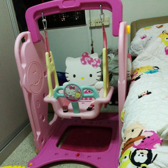 Hello Kitty Swing, Babies & Kids, Babies & Kids Fashion on Carousell