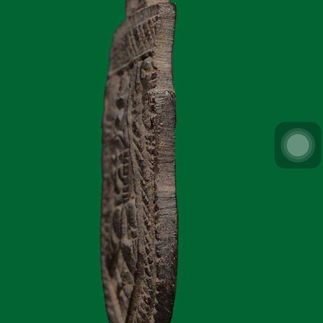 Rahu LP Pin Wat Srisathong, Hobbies & Toys, Memorabilia & Collectibles ...