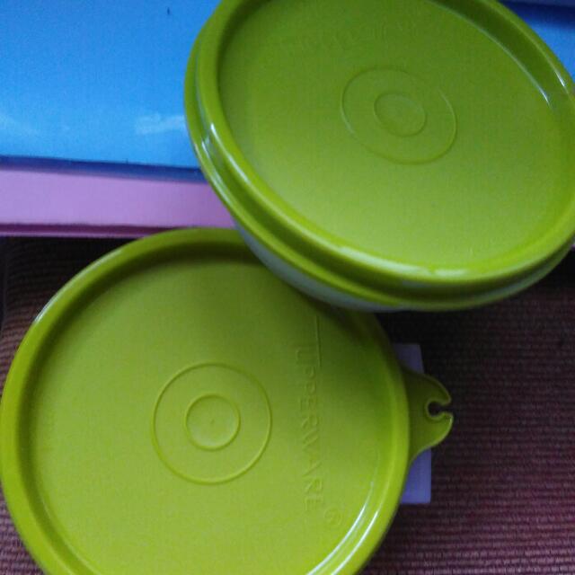 Tupperware Candy tumbler, Makanan & Minuman, Snek di Carousell