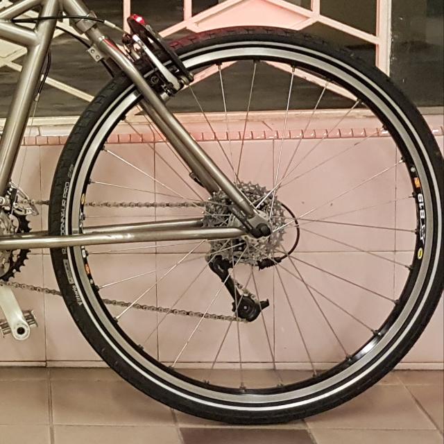 Dt Swiss Loud Hugi Hub, Sports Equipment, Bicycles & Parts, Bicycles on ...