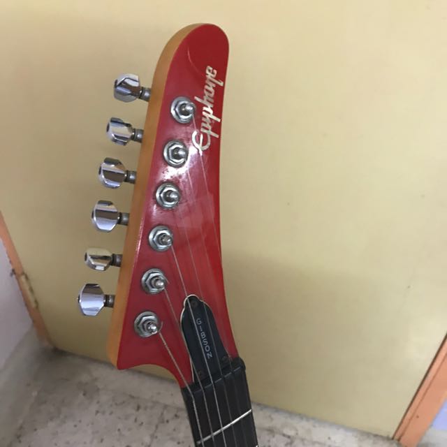 Epiphone S310 Strat Red, Hobbies & Toys, Music & Media, Musical ...