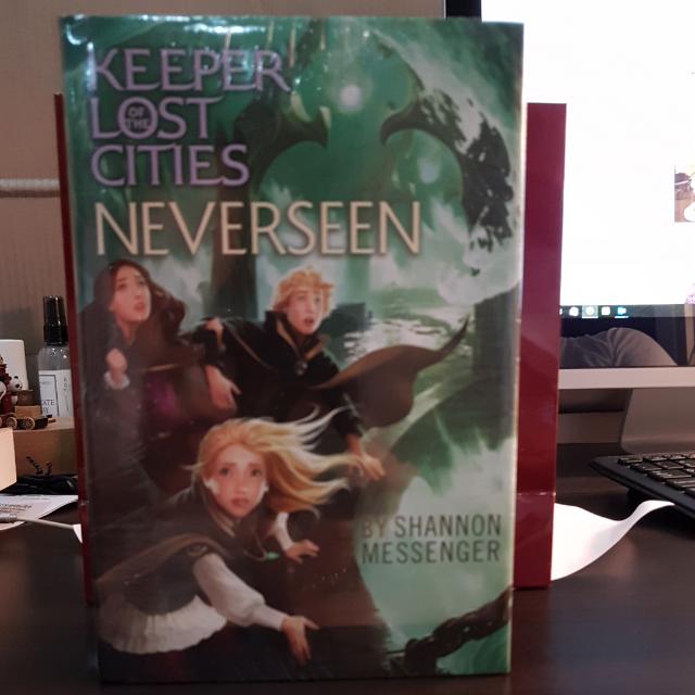 NEVER SEEN - Keeper Of The Lost Cities, Hobbies & Toys, Books ...