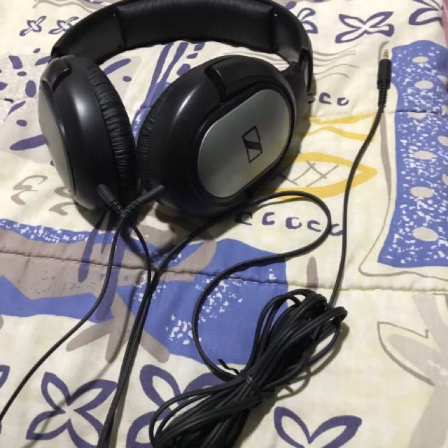 Sennheiser Headphone, Audio, Headphones & Headsets on Carousell