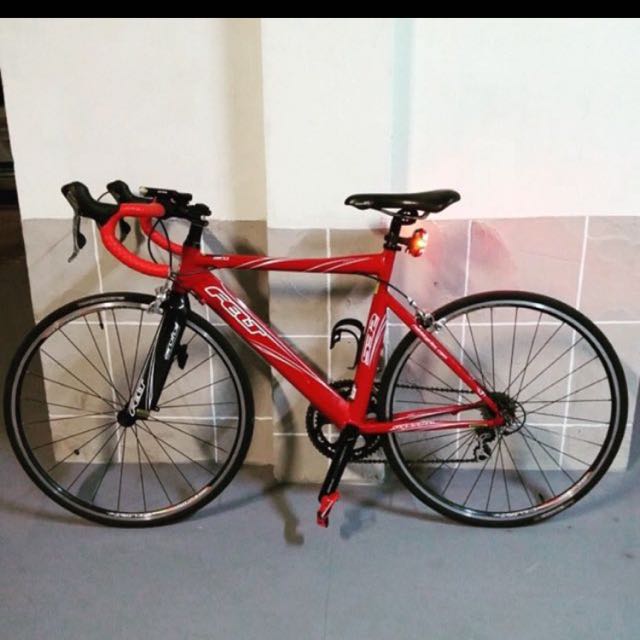 Female S32 Felt Bike, Sports Equipment, Bicycles & Parts, Bicycles on Carousell