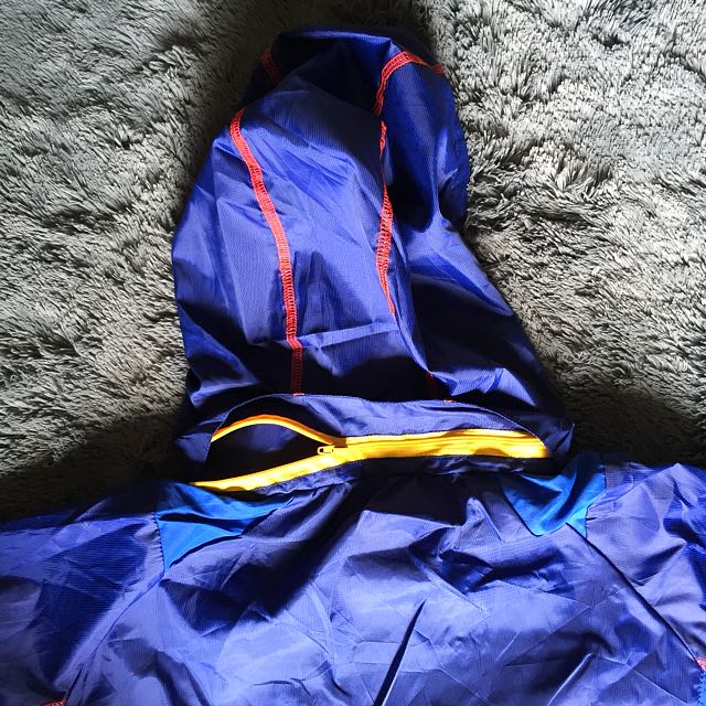 Wind face outdoor jacket, Fesyen Pria, Pakaian di Carousell