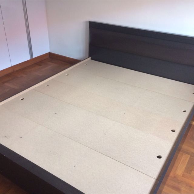 FREE Queen bed frame, Furniture & Home Living, Furniture, Bed Frames ...