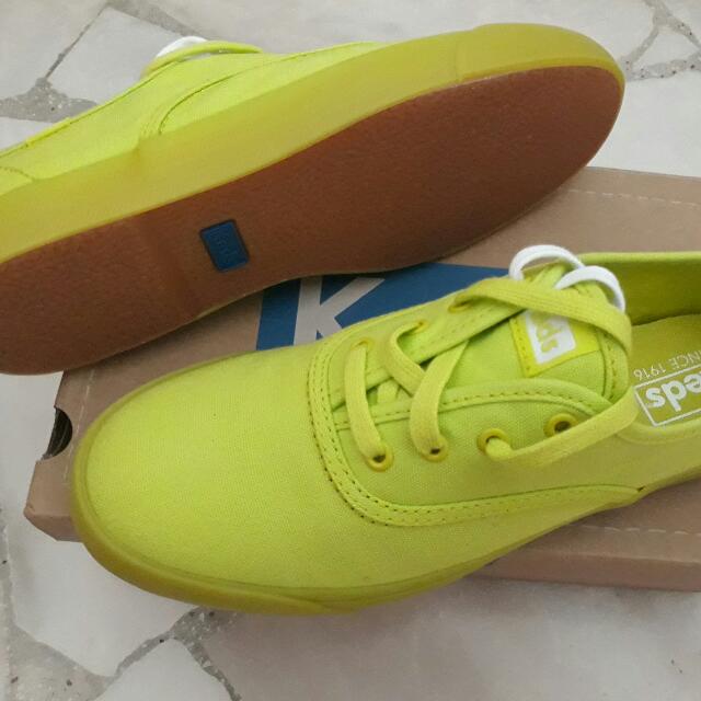 Keds Triumph Lime Punch, Women's Fashion, Footwear, Sneakers on Carousell