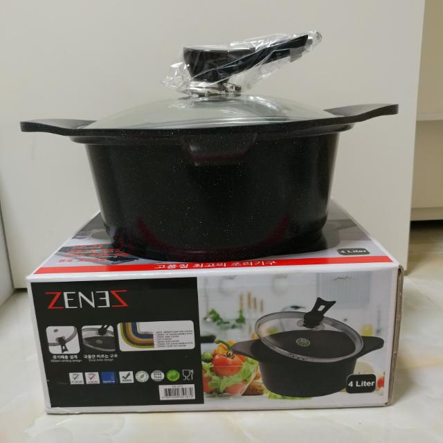 全新 尚膳廚ZENEZ 陶瓷雲石鍋(4公升) 連 原裝盒, 家庭電器, 廚房電器, 水壺 - Carousell