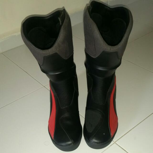 PUMA Riding Boots , Motorcycles, Motorcycle Apparel on Carousell