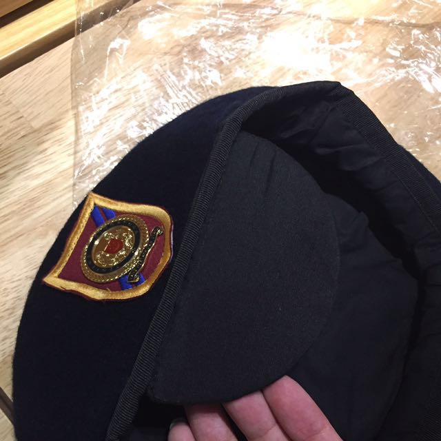 SAF Blue Beret with Guards Tab Size 7.5, Men's Fashion, Tops & Sets ...