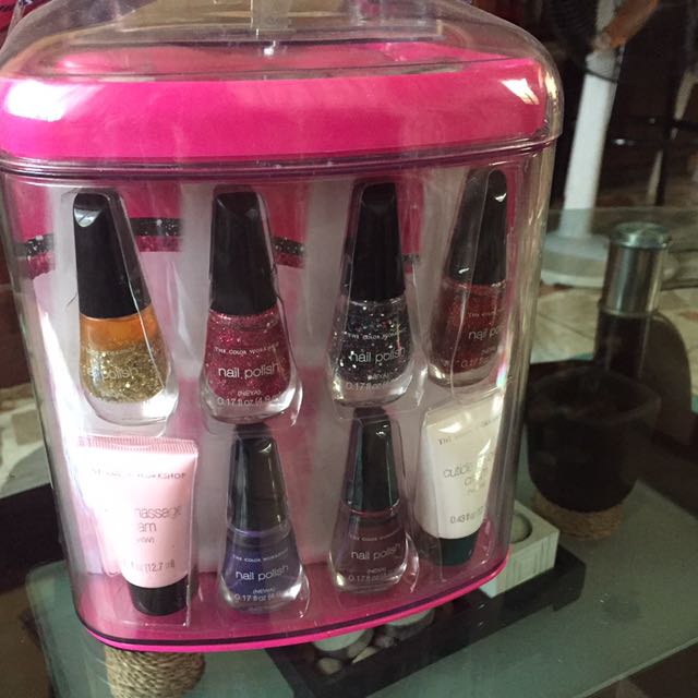 The Color Workshop: Incredible Nails Personal Manicurist, Beauty ...
