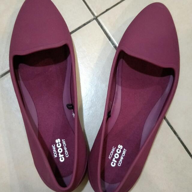 Crocs Iconic Comfort, Women's Fashion, Footwear, Flipflops and Slides ...