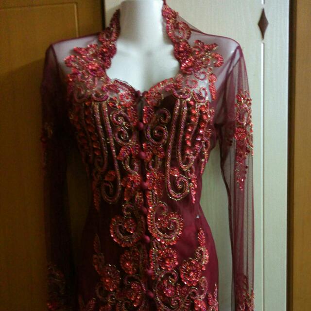 Kebaya Labuci, Women's Fashion, Muslimah Fashion, Baju Kurung & sets on ...