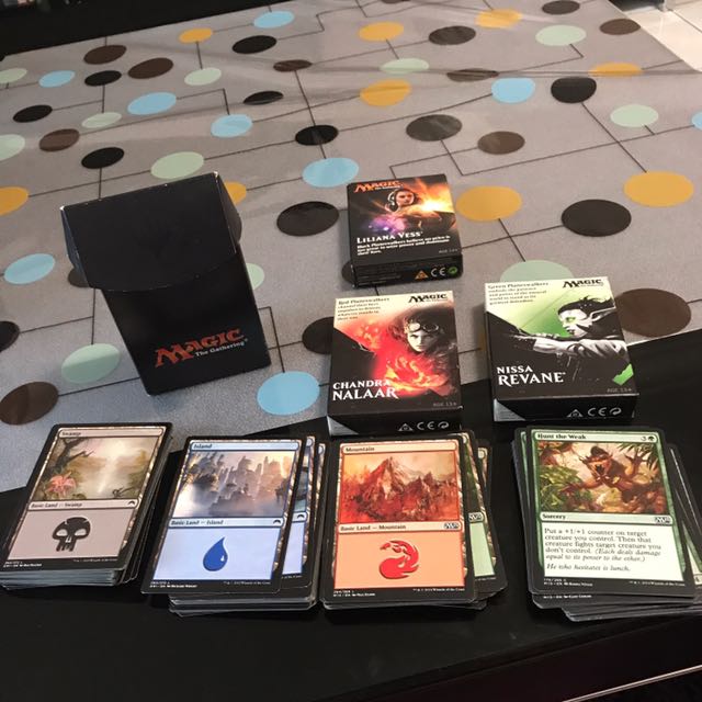 Magic The Gathering Starter Deck and DeckCase, Hobbies & Toys, Toys ...