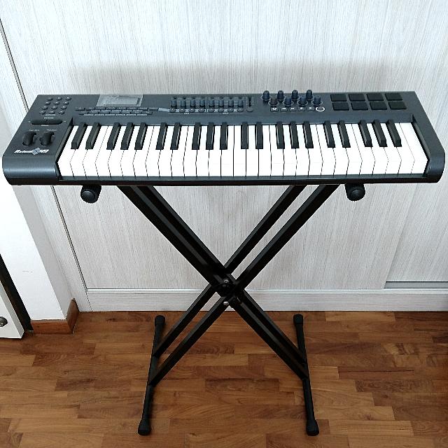 M-audio Axiom 49 with keyboard stand, Hobbies & Toys, Music & Media ...