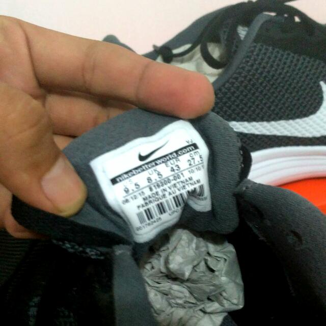 Nike Revolution Size 43, Fesyen Pria, Sepatu di Carousell