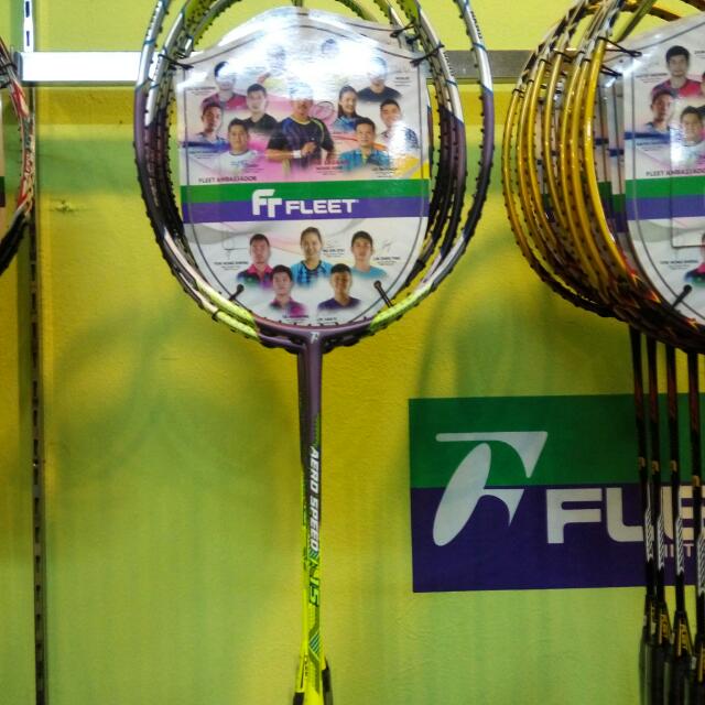 Raket Fleet Aerospeed F15, Men's Fashion, Activewear on Carousell