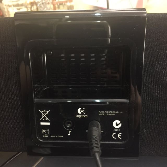 Logitech Ipod Speaker Sounddock And Alarm Clock Audio Portable Audio