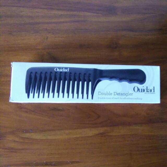 Ouidad Double Detangler, Beauty & Personal Care, Hair on Carousell
