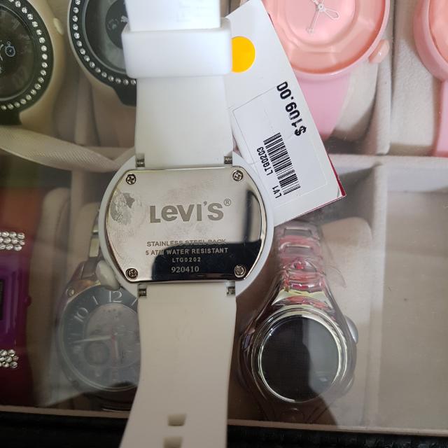 Levi's Watch, Women's Fashion, Watches & Accessories, Watches on Carousell
