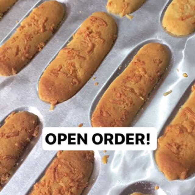 Open order berbagai jenis kue lebarannya, Makanan & Minuman, Snek di ...