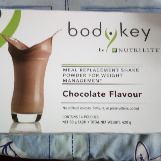 Hkd300 Amway Nutrilite Bodykey 紐崔萊樂纖營養代餐 -朱古力味/雲呢拿味/咖啡味/粟米味 1 Box=420g (30g X 14 pouches) , 健康及 ...