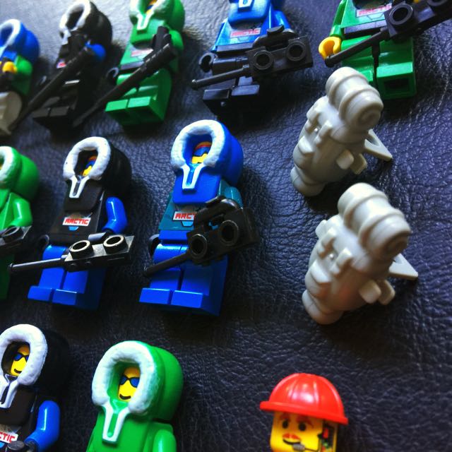 Lego Eskimos Arctic Minifigure Classic vintage Playset, Toys & Games ...