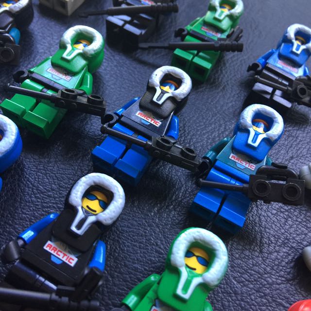 Lego Eskimos Arctic Minifigure Classic vintage Playset, Toys & Games ...