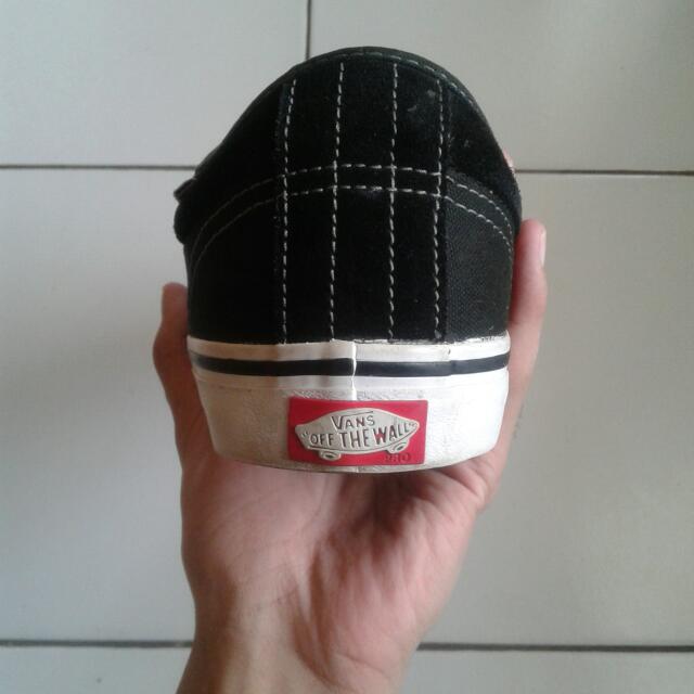 ORIGINAL! Vans Pro, Fesyen Pria, Sepatu di Carousell