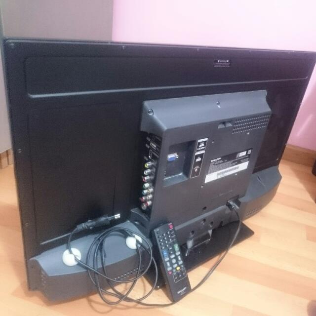 Sharp AQUOS 29" led tv LC-29LE440M, TV & Home Appliances, TV & Entertainment, TV on Carousell