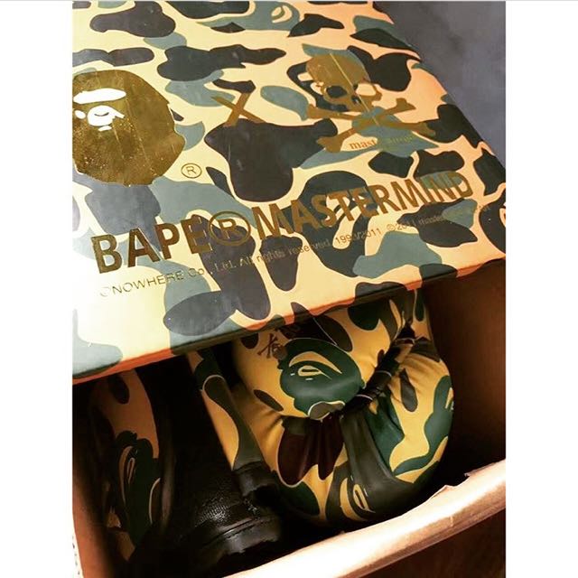 BAPE X Mastermind Boxing Gloves, Women's Fashion, Activewear on Carousell