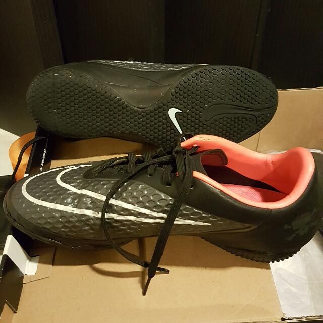 Nike Hyper Venoms, Men's Fashion, Activewear on Carousell