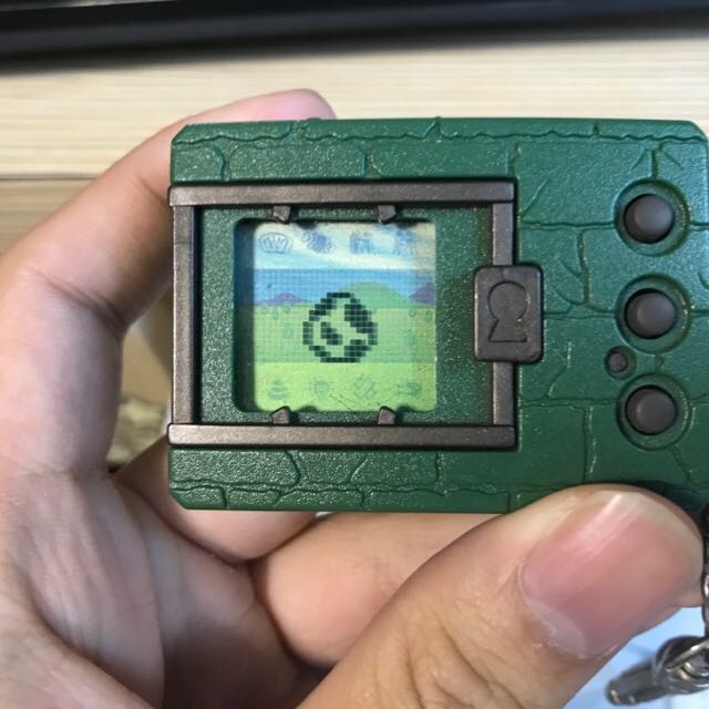 Bandai digivice original Version 1 Japanese, Mobile Phones & Gadgets ...