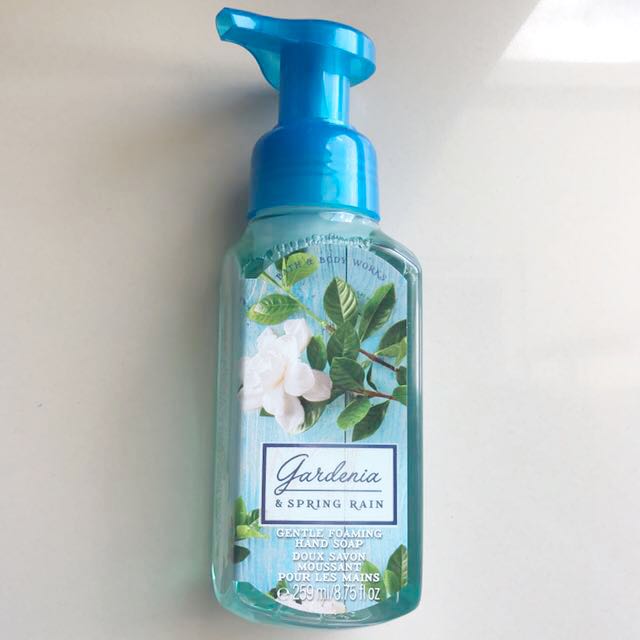 Bath & Body Works Gardenia & Spring Rain Gentle Foaming Hand Soap ...