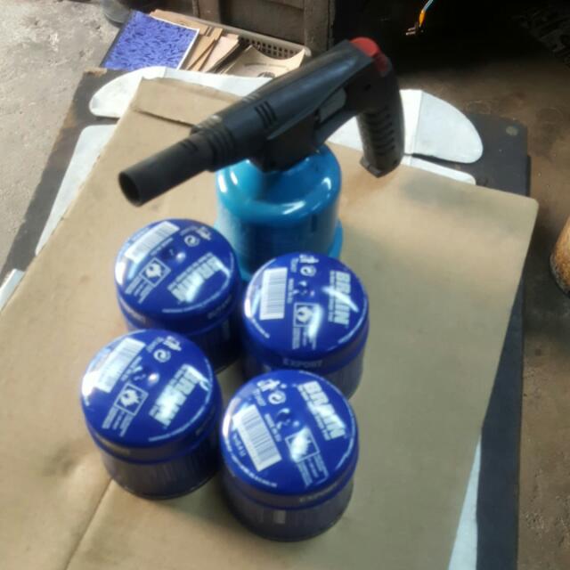 Burn gun with 4 cans new gases, Everything Else on Carousell