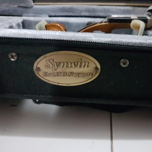Violin from SYNWIN, Hobbies & Toys, Music & Media, Musical Instruments ...