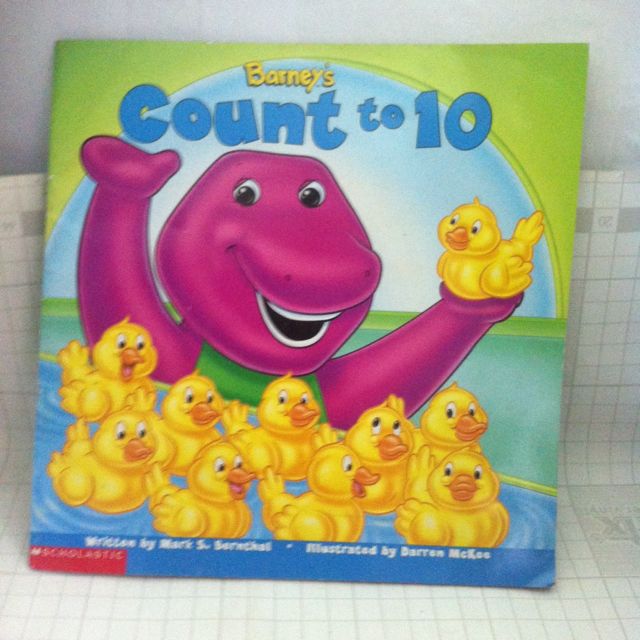 Buku Anak Bhs Inggris Barney's Count To 10, Buku & Alat Tulis di Carousell