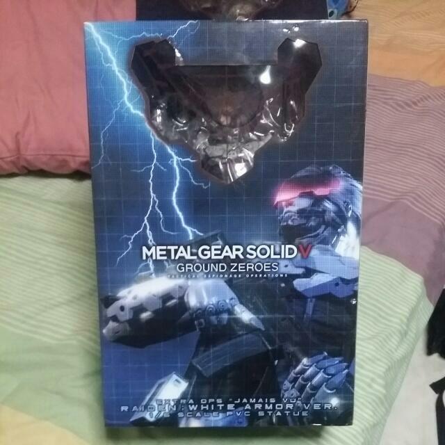 Metal Gear Solid 5 Ground Zeroes "Jamais Vu Mission" / Raiden 1/6 Statue White Armor Ver ...