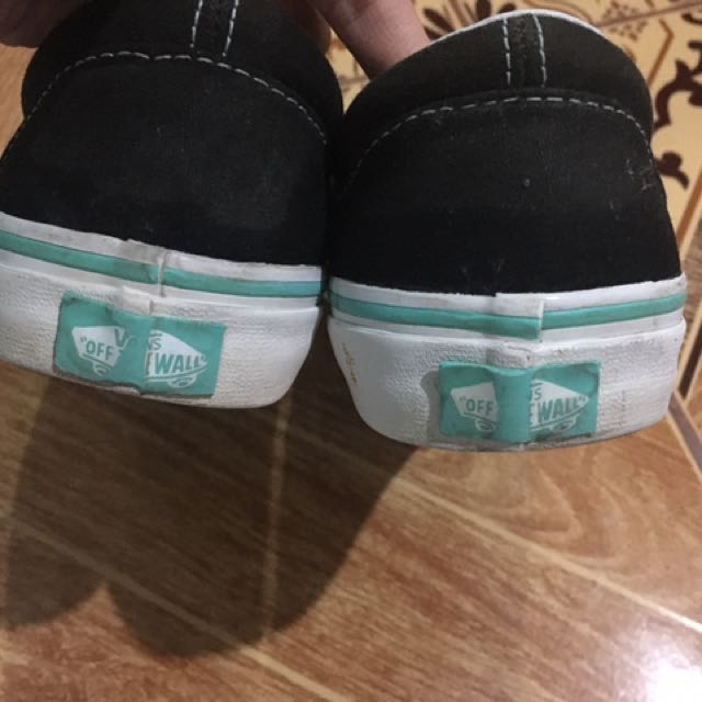 Basic Vans Shoes, Women's Fashion, Footwear, Sneakers on Carousell