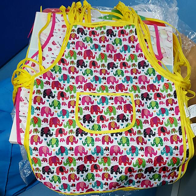 BN 13 Kids Daiso Apron Art & Craft, Babies & Kids, Babies & Kids ...
