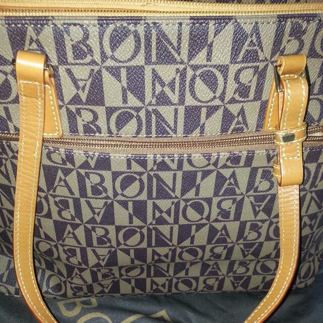 Bonia Bag, Luxury, Bags & Wallets on Carousell