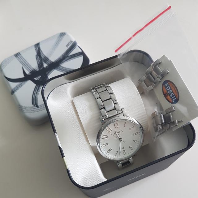 Fossil ladies watch (model ES3969), Women's Fashion, Watches ...