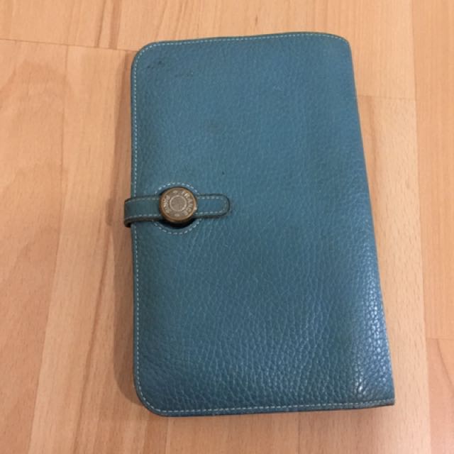 Dompet Hermes Biru Muda, Fesyen Wanita, Tas & Dompet di Carousell
